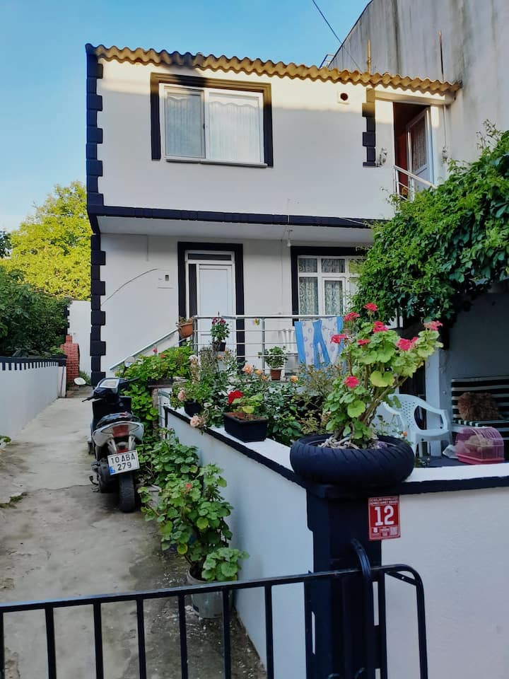 Ocaklar Mah. 2+1 Müstakil Bahçeli Daire - Erdek