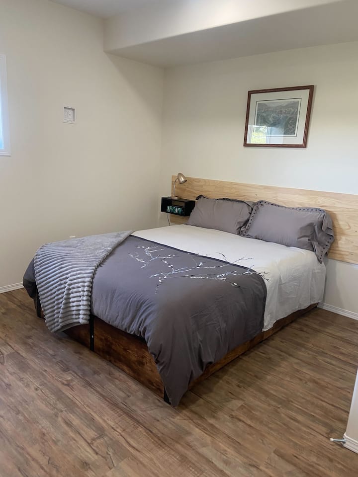 Furnished Room With Kitchenette - Peace River