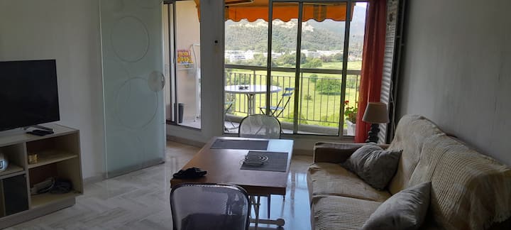 Appartement En Résidence. Mandelieu-la-napoule - French Riviera