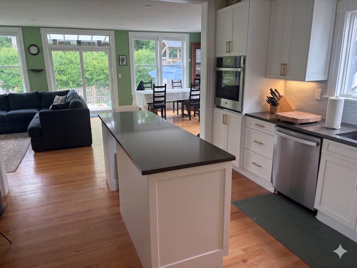 Accessible Boston Home For World Cup Games! - Boston, MA