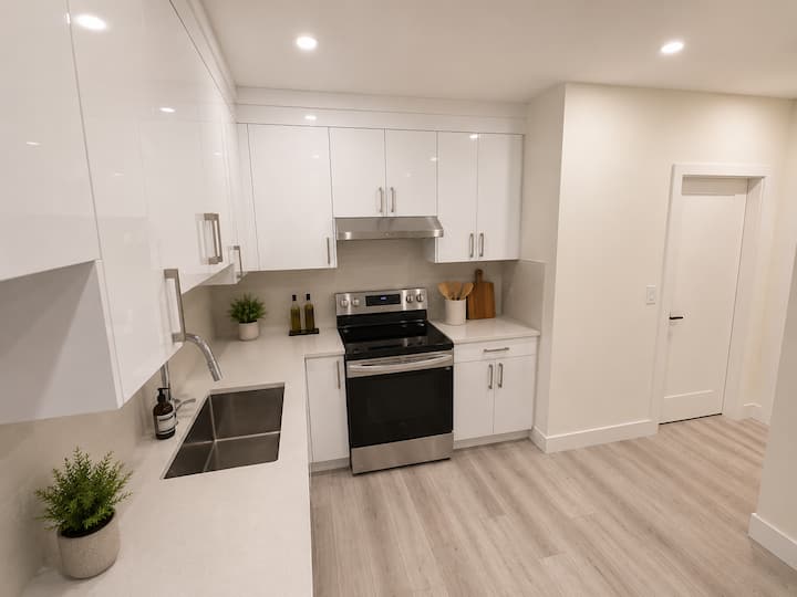 1 Bedroom Suite - Burnaby
