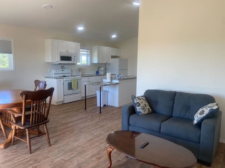 Furnished 1-bedroom Main Floor - Peace River