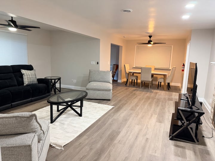 Docas House - Brookfield, WI