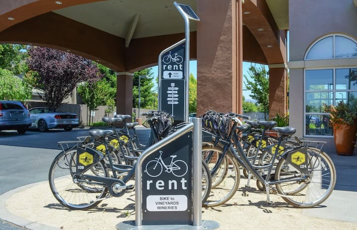 Modern 3 Separate Hotel Rooms - Napa, CA