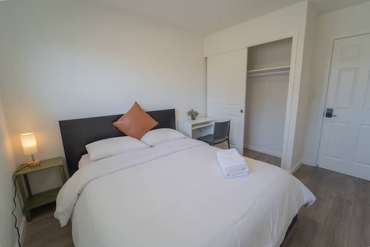 Private Room With Shared Bathroom In Fremont - Fremont, CA