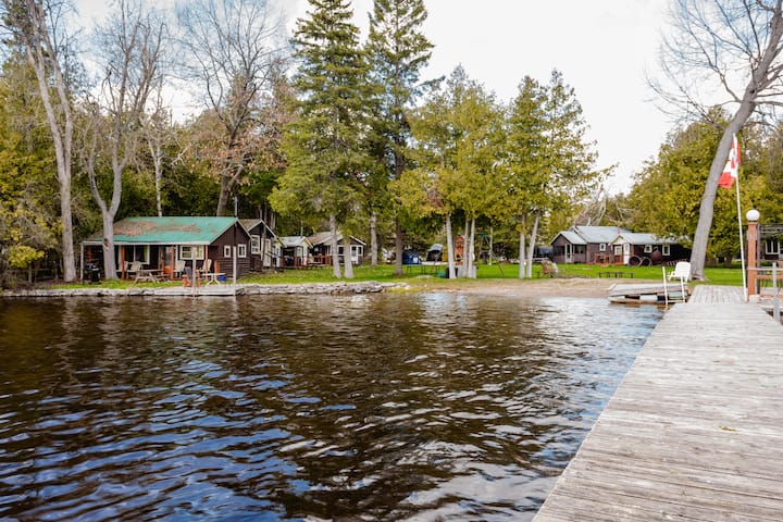 Cozy Lakeview 2-bdr Cottage In Bobcaygeon #05 - Bobcaygeon