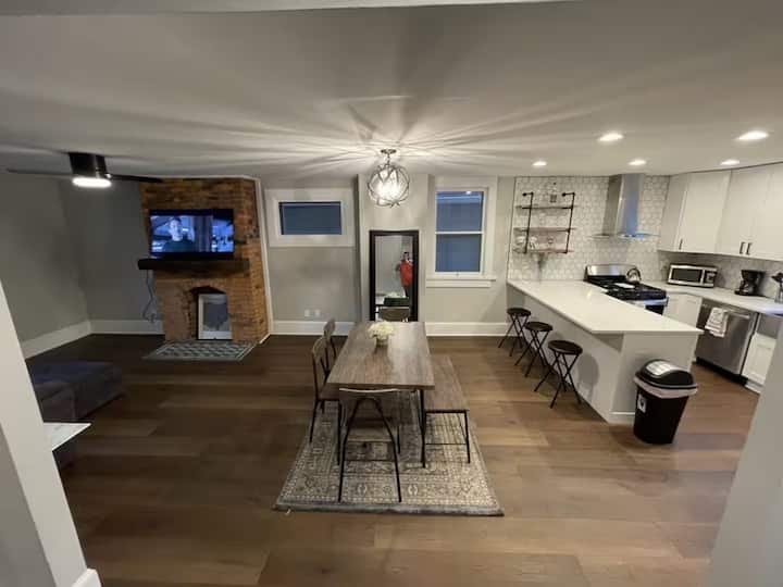 Beautiful 3 Bedroom 2 Bath Condo - Columbus, OH
