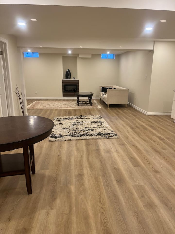 1bed Apartment, Free Parking & Wi-fi - Aurora