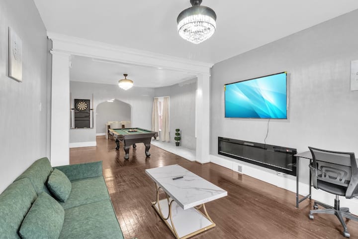 5br Apt | Pool Table | Smart Tv | Sleeps 11 - Buffalo, NY