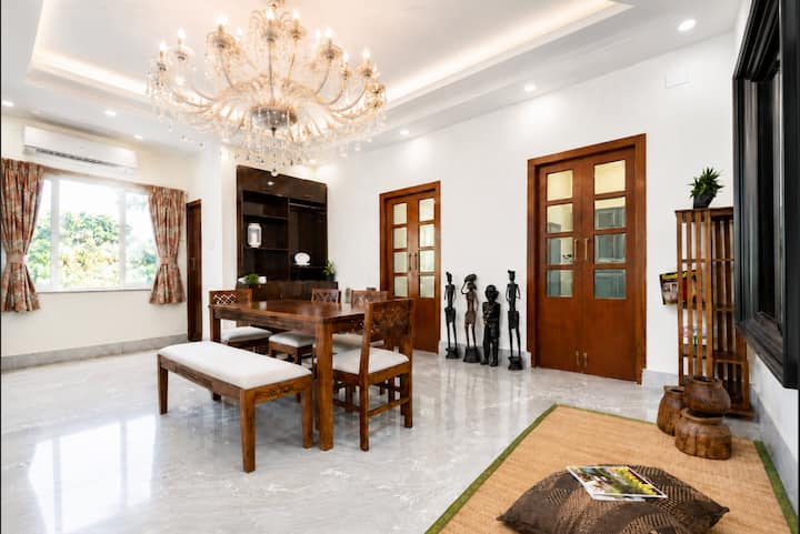 Aparajita | Retro 2bhk Near Prime Deshapriya Park - India