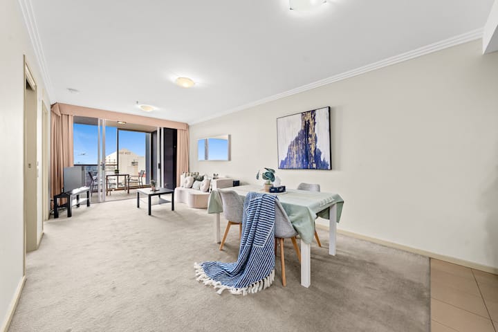 Stylish Cbd 2br Apartment: Near Everything - Brisbane