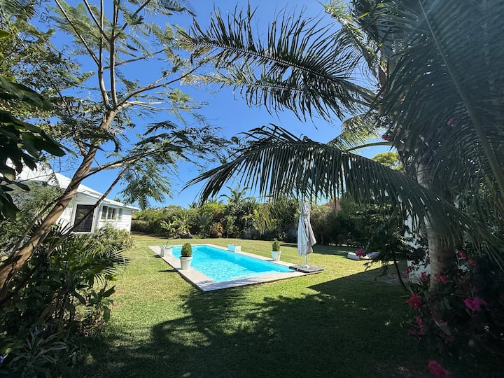 Private Absolute Beachfront - New Caledonia