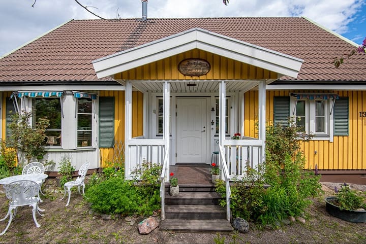 Cozy House Near City Centre & Hospital - Västerås