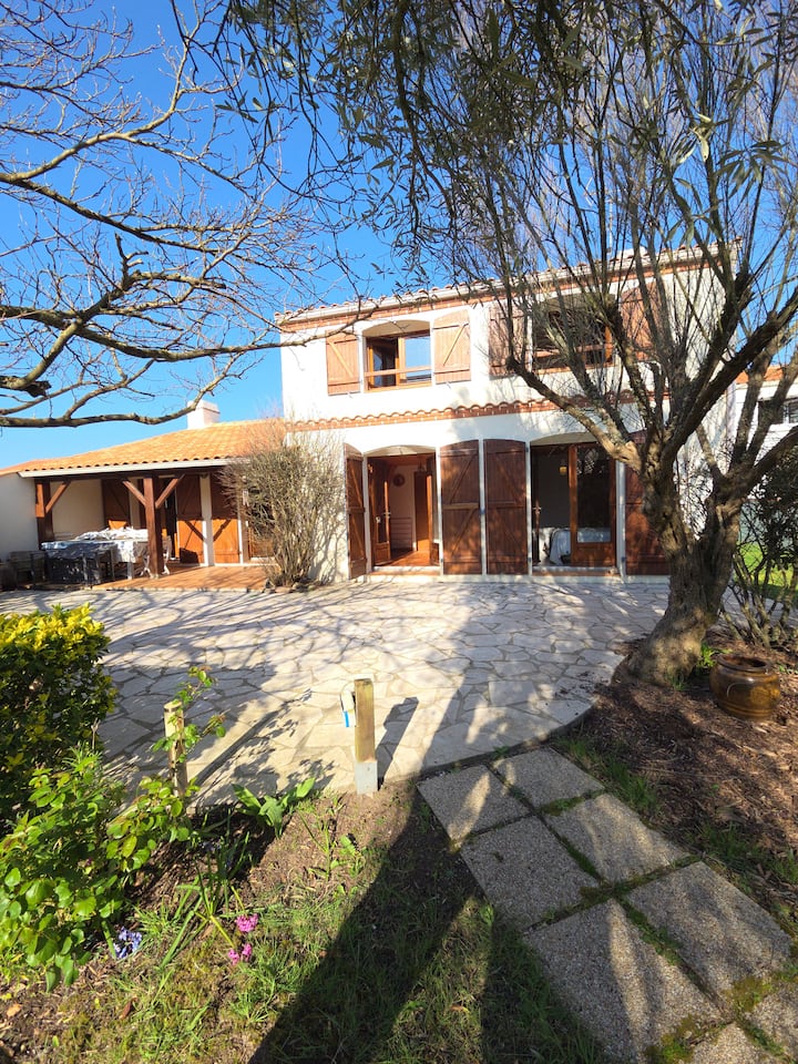 Maison Familiale 5 Chambres, Plage à 200 Métres - Saint-Gilles-Croix-de-Vie
