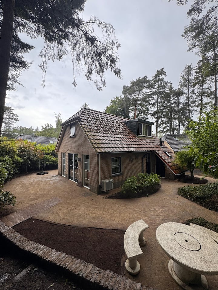 Huisje In Het Bos - Veenendaal