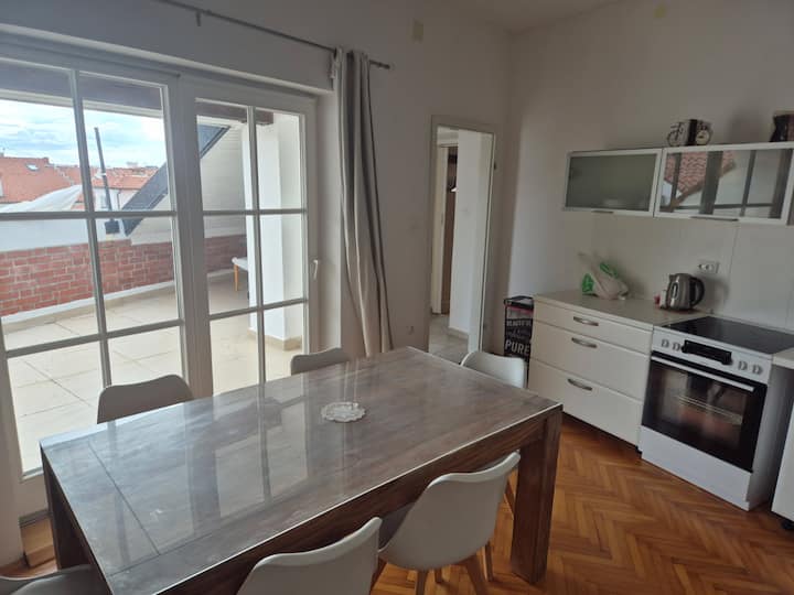 Cosy Apartment With A Sea View On Square 1 May - Piran
