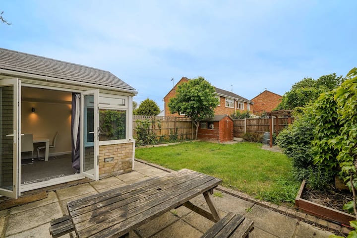 Charming House With Garden In Aylesbury - Aylesbury