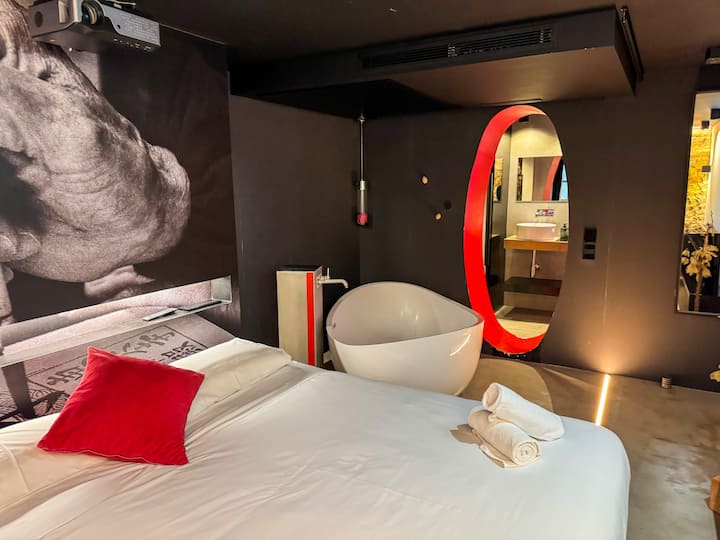 The Black Boutique - Turistea Suites. - Zaragoza