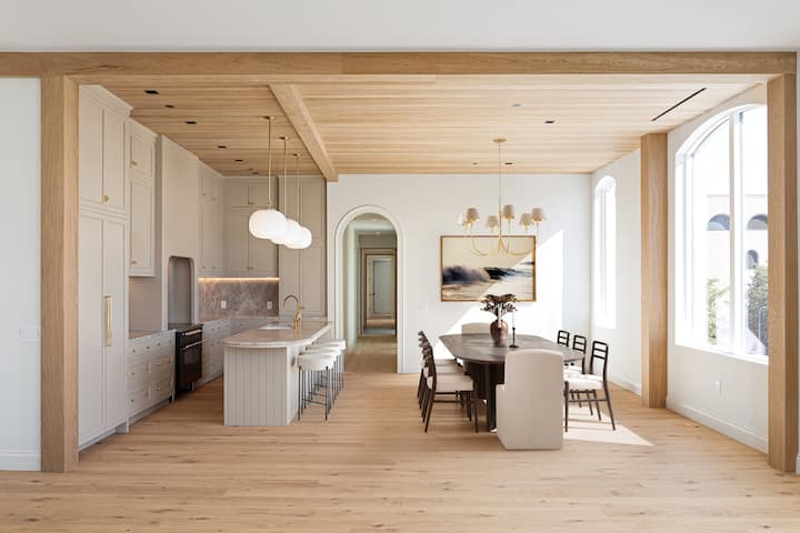 Luxury Traverse City Penthouse W/ Private Rooftop - Traverse City, MI