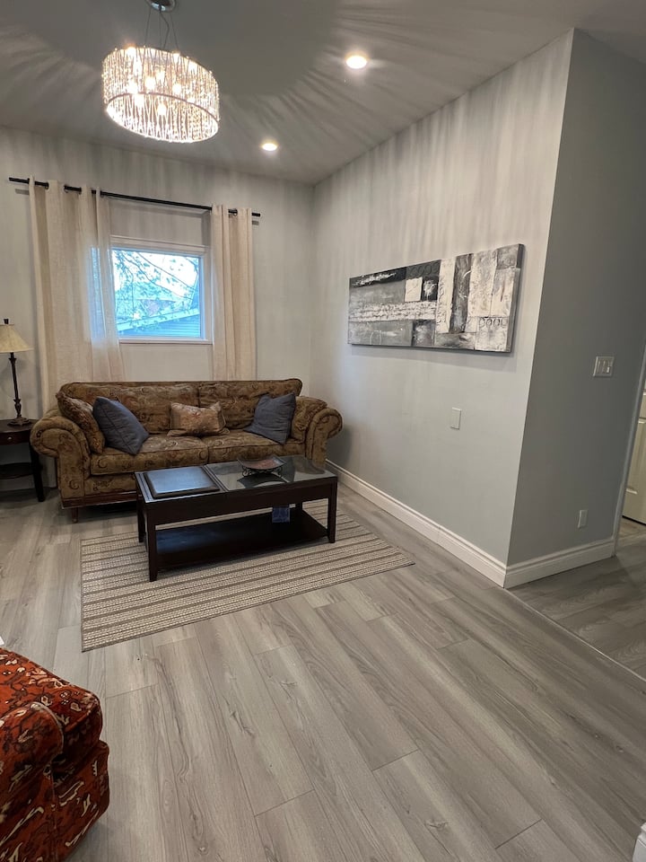 Comfortable Home Away From Home Near Downtown - Guelph