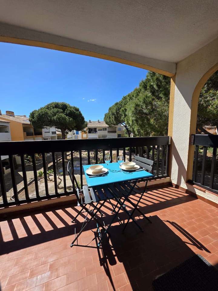 Camargue Village - P2 Parking - Le Grau-du-Roi