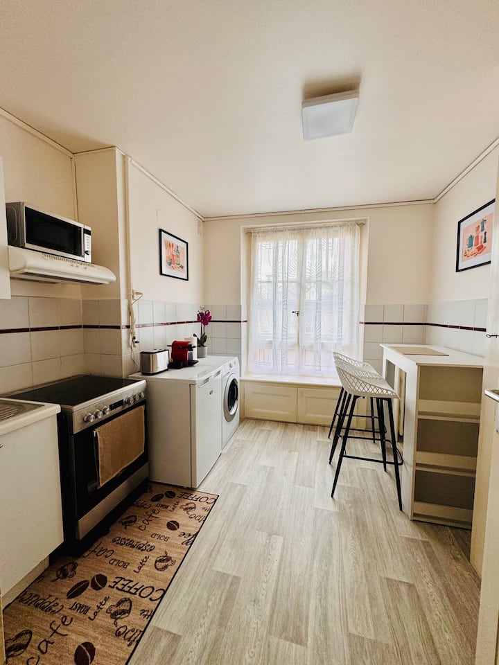 Super Appartement à 2 Min Université - Genève