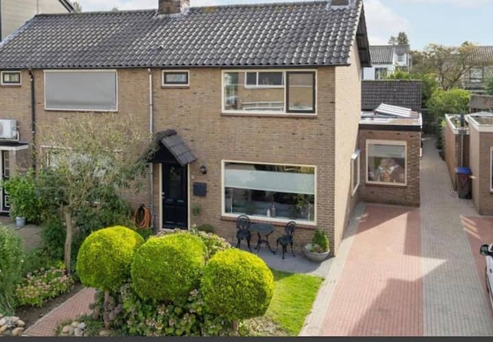 Heerlijke Hoekwoning Met Grote Tuin! - Baarn