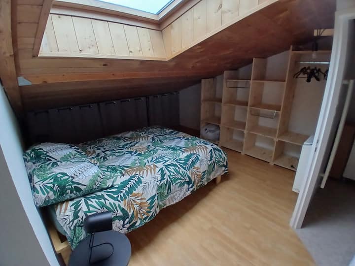 Appartement De Charme Sous Les Toits Rochefortais - Rochefort, France