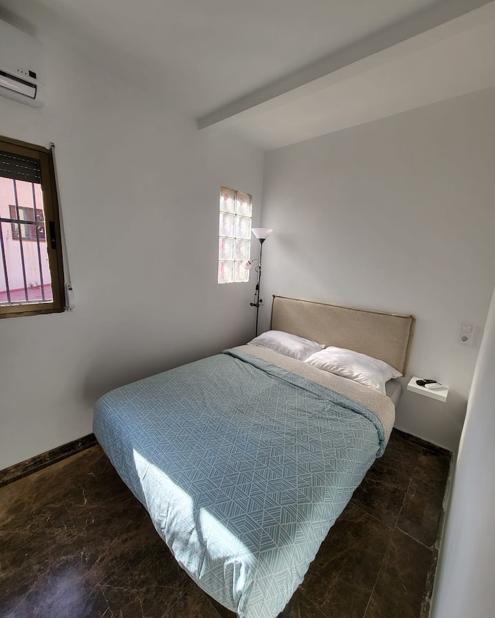 Small Studio For 2 Person - Alicante
