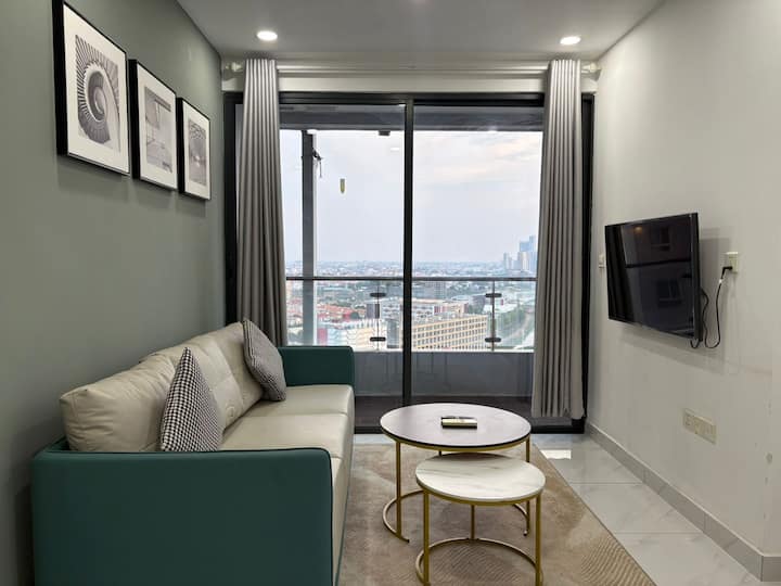 3br (New) Modern & Homely Apartment @ City Area - Phnom Penh