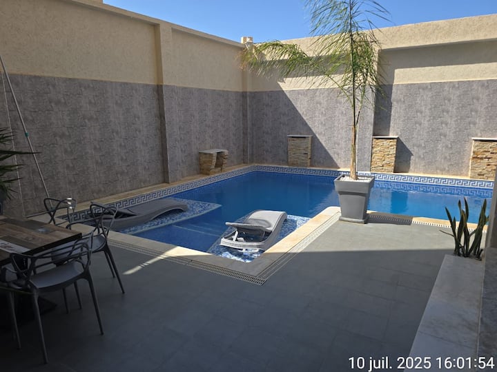 Villa Luxueuse Avec Piscine Privée - Algérie