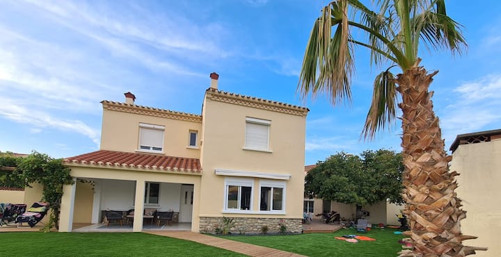 Maison Familiale: Saint Cyprien Plage-14 Couchages - Elne