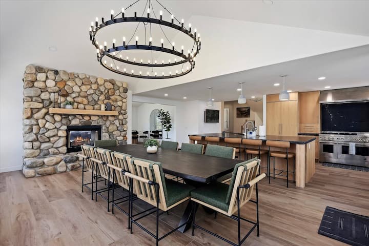 Luxury Retreat On Snake River W/ Private Dock - Twin Falls, ID