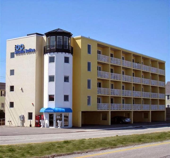 Hampton Beach, Oc Suites, 703 Ocean Blvd, #305 - Hampton Beach, NH