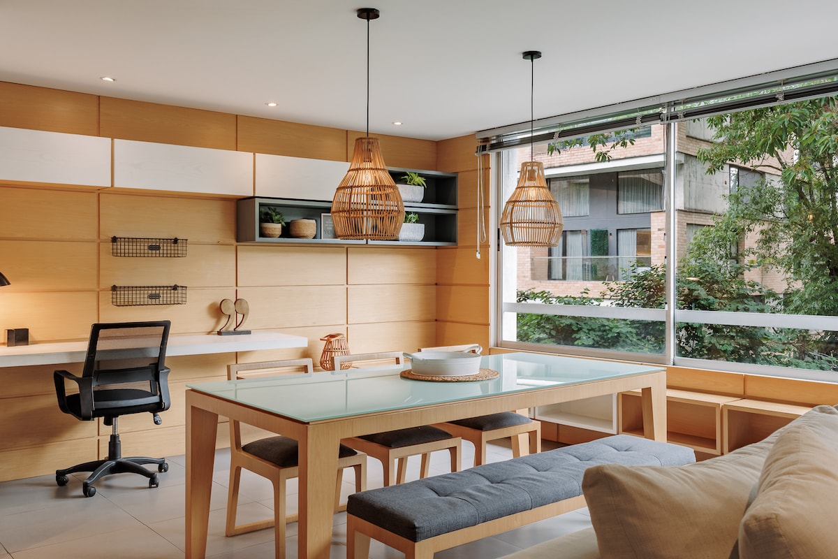 Prime Location in Provenza-Near Everything-AC-Walk - Apartments for ...