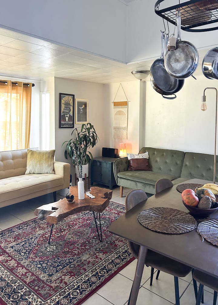Cute Bedroom W/private Bathroom In Shared Home - Pasadena, CA
