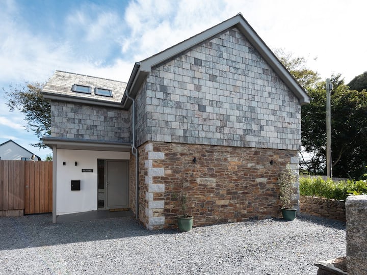 Pentire - Edmonton, UK