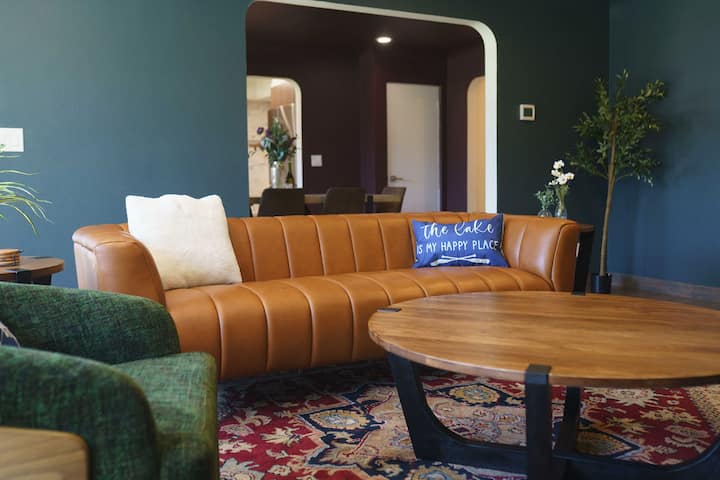 Heart Of Cda | 3br + Hot Tub | Walk Downtown - Coeur d'Alene, ID
