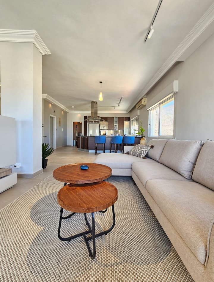 Nautical Apartment With An All Around Sea View - Áqaba
