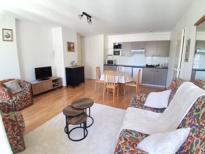 Apt T2 Bis Centre Luchon, Parking Sécurisé, Cave - Bagnères-de-Luchon