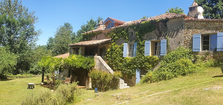 Idyllic Farmhouse With Heated Pool - Lot-et-Garonne