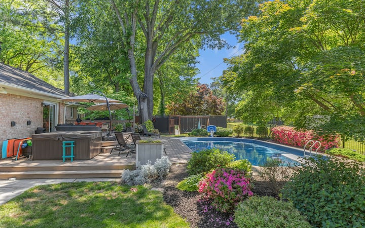 Central Oasis With Pool, Hot Tub, And Piano - Chesapeake, VA