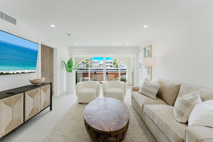 The Mizner | 2br Waterfront Boca Suite - Boca Raton, FL