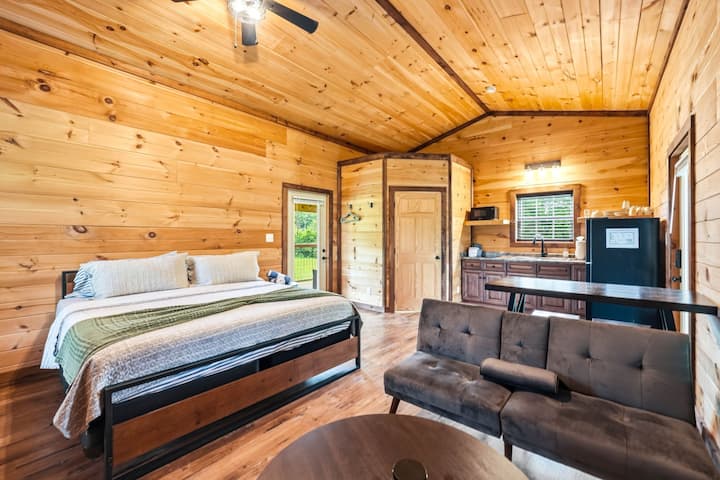 Twilight Meadow - Hot Tub, Patio And Views! - Douglas Lake, TN
