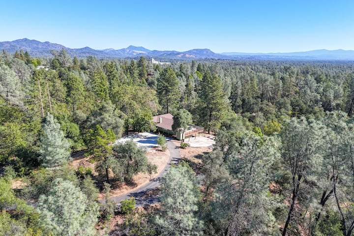 Modern Woods Retreat | Treehouse, 10 Min To Bethel - Whiskeytown Lake, Whiskeytown