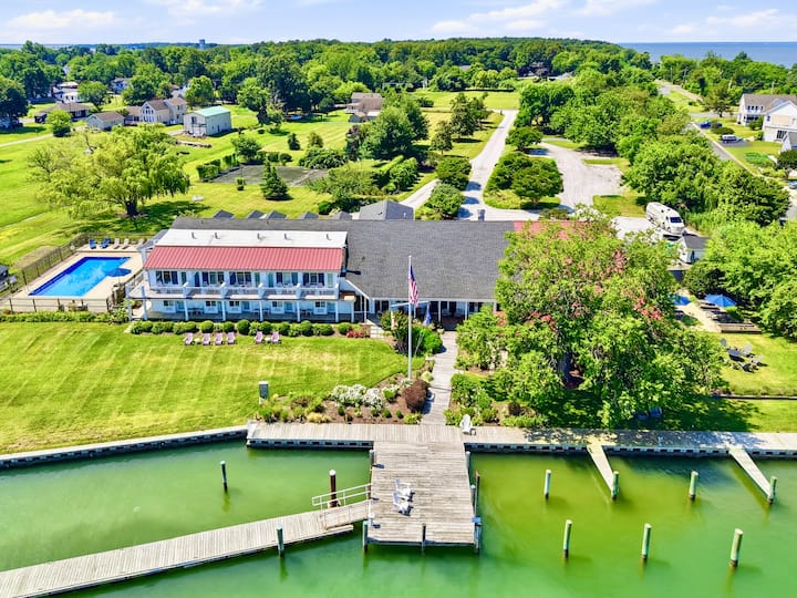 Tilghman Island Inn - Saint Michaels, MD