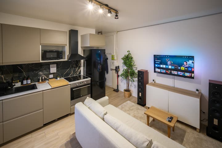 T2 Design & Calme • Hi-fi Premium • 5 Min Métro - Aubervilliers