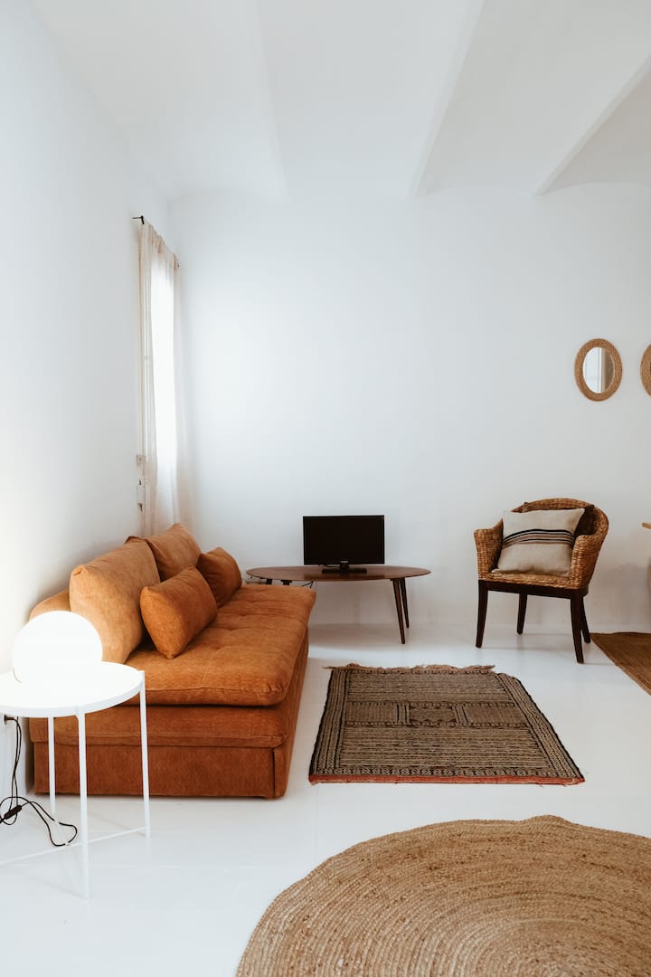 Your Oasis Of Peace Near Paseo De Gracia - Canyelles