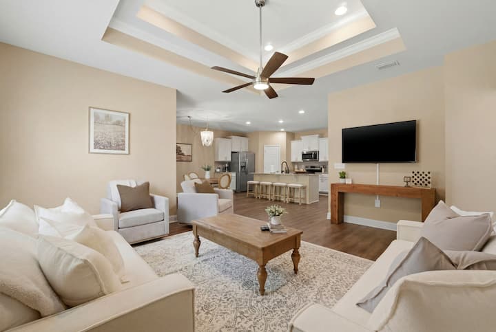 3 Bedroom House W/ Office In Lake Forest - Daphne, AL