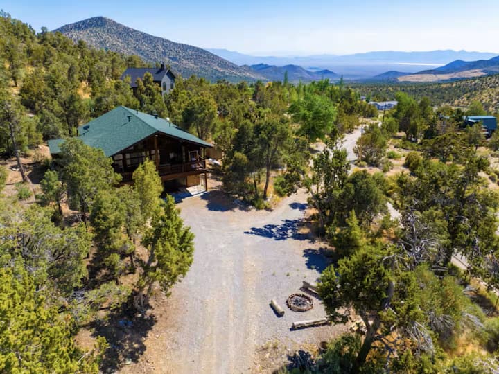 Large Private Mountain Cabin  — Near Vegas Strip - Mount Charleston, NV